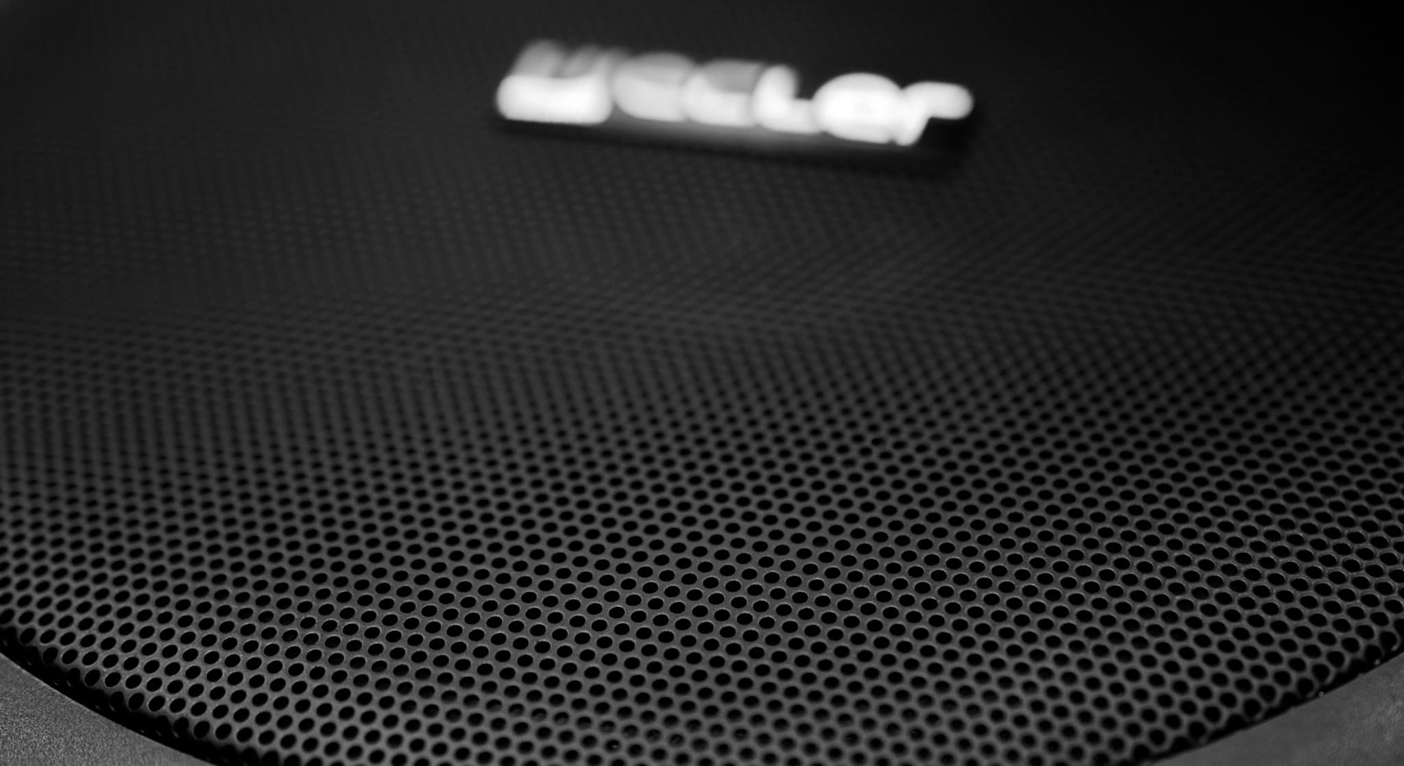 IC6: 6.5" | 2-way | 40 WRMS | rust-proof grill. In-Ceiling.